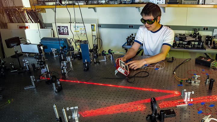 University of Chicago Cheng Chin Laser lab - Reed Construction